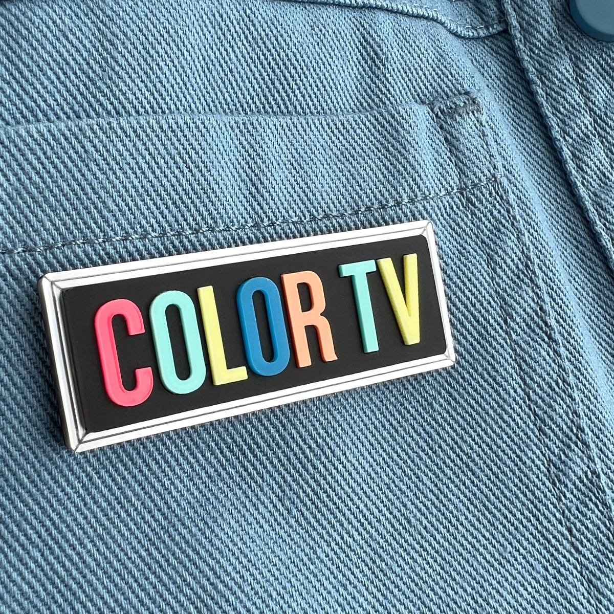 COLOR TV Sign Brooch – Tiny Scenic